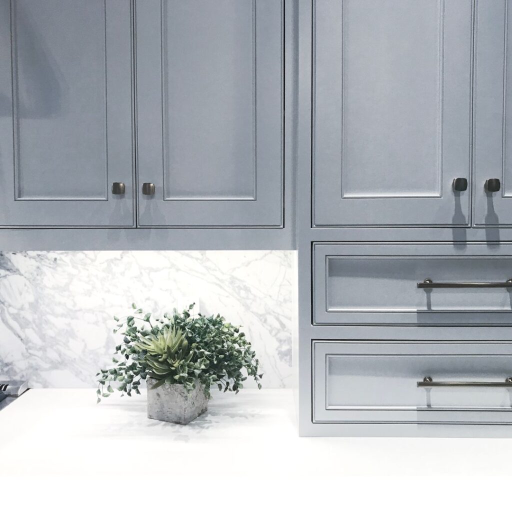 7 Captivating Kitchen Cabinets Painting Ideas in 2023